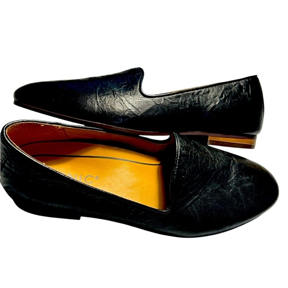 Vionic | Shoes | Vionic Willa Casual Black Leather Crinkle Loafers Sz 6 ...